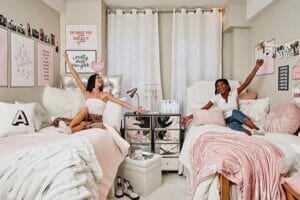 Finding a Roommate for College Made Easy: Step-by-Step Guide